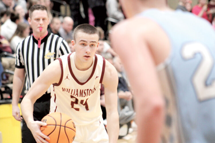 Center stage: Yellowjackets take a stab at Class AA state field | News ...